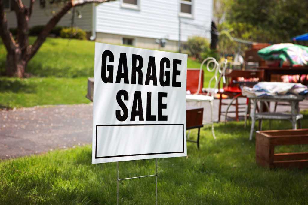 Great Garage Sale Tips - Lehman's Simpler Living Blog