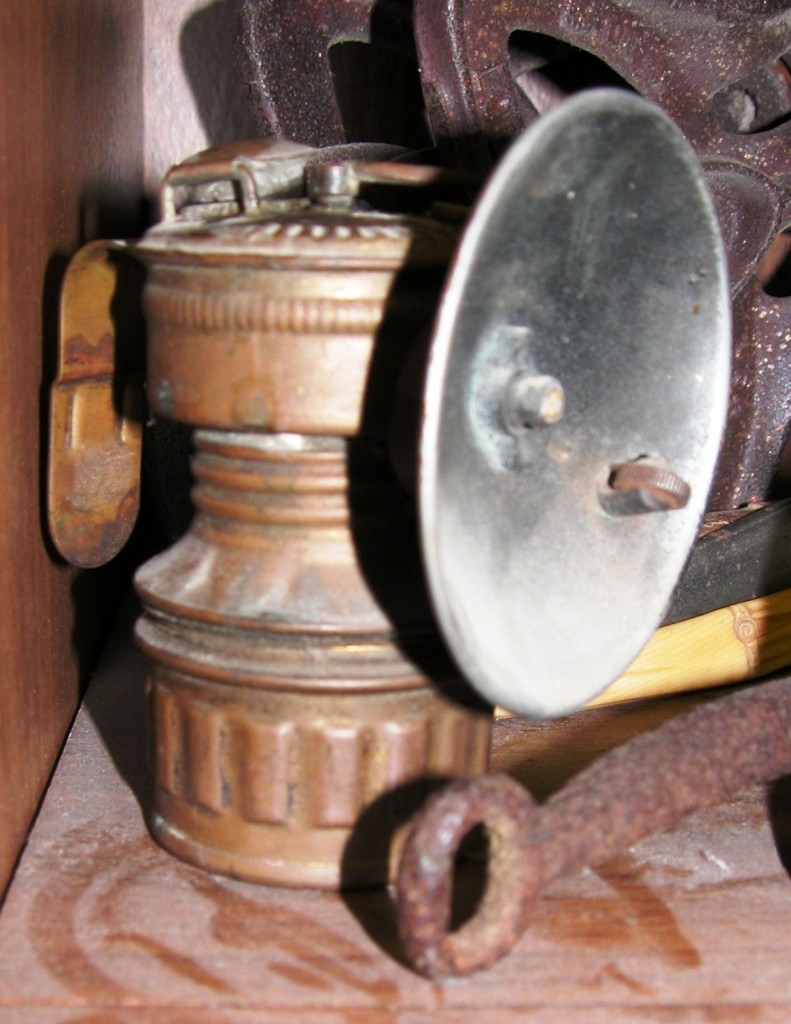 Carbide Lamps: A real piece of history - Lehman's Simpler Living Blog